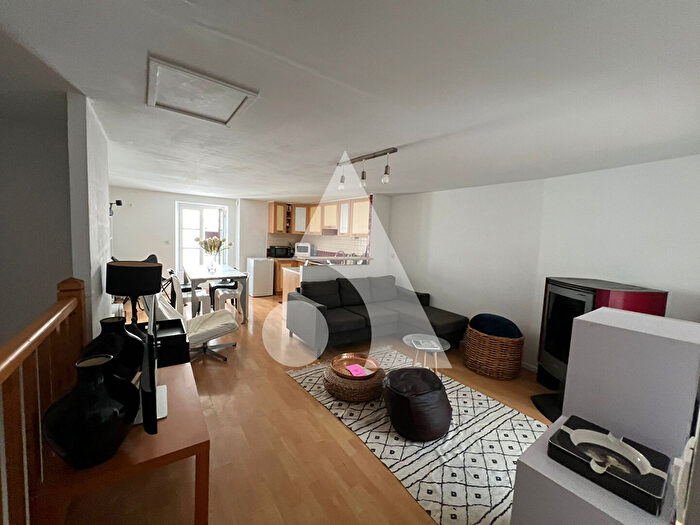 Appartement à vendre - Aubenas, Centre-ville - 3 pièces - 2 chambres