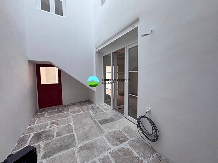 Appartement à louer - Caromb - 5 pièces - 3 chambres