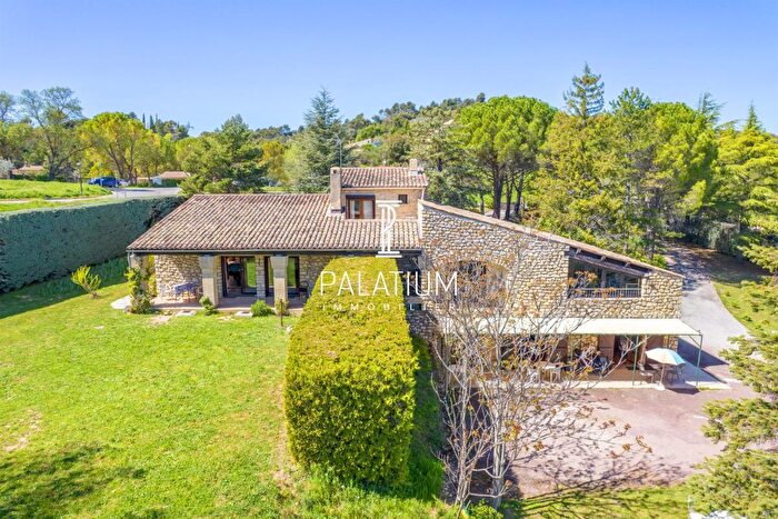 Gréoux-les-Bains - Maison 8 pièces à vendre