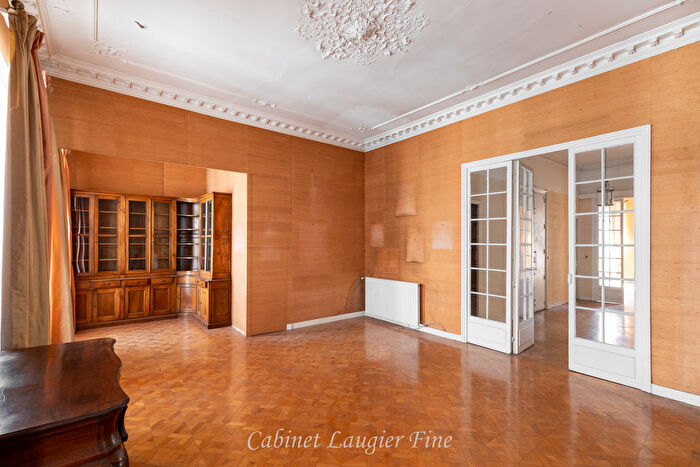 Appartement 5 pièces à vendre à Marseille 6ème, Palais de Justice