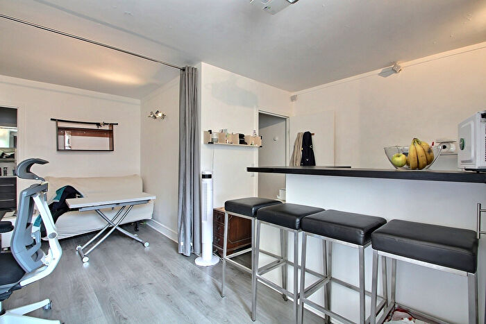 Nanterre, Vieux Pont - Appartement 1 pièce à vendre