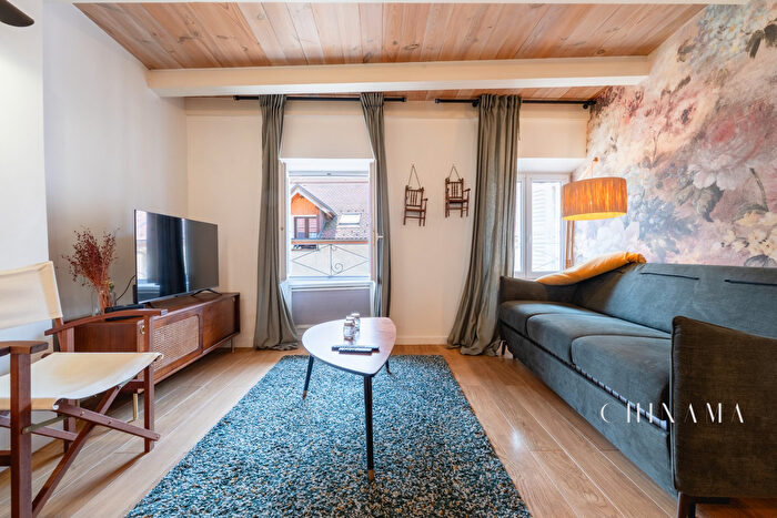 Annecy, Centre-ville, Vieille ville, Marquisats : Appartement 3 pièces à vendre