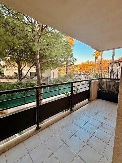Appartement à louer - Marseille ème arrondissement - 2 pièces - 1 chambre