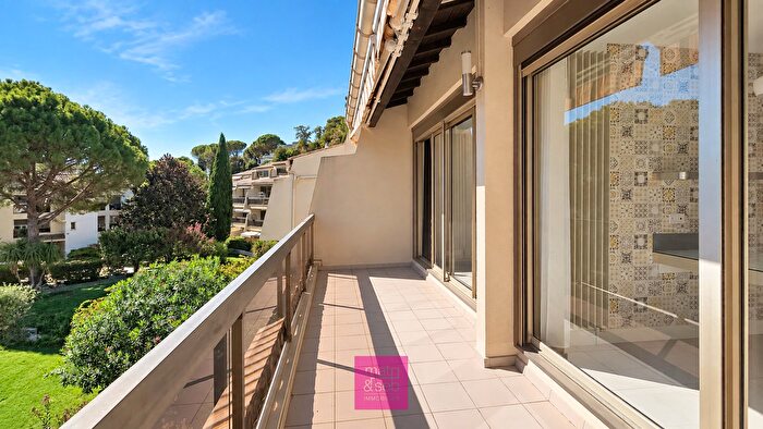 Appartement 5 pièces à vendre à Nîmes, Camplanier, Cigale, Bois des Esprisses
