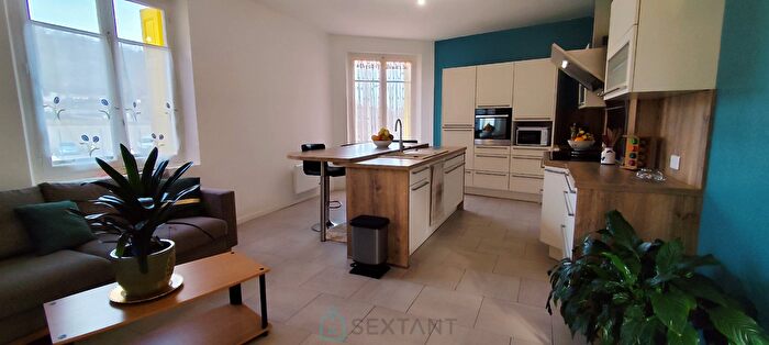 Maison à vendre - Vinça - 5 pièces - 3 chambres