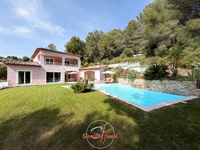 Saint-Martin-du-Var : Maison 5 pièces à vendre