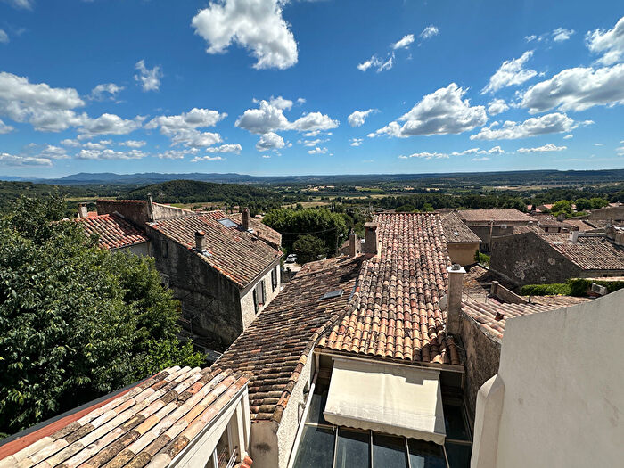 Maisons à vendre et appartements à louer - 1