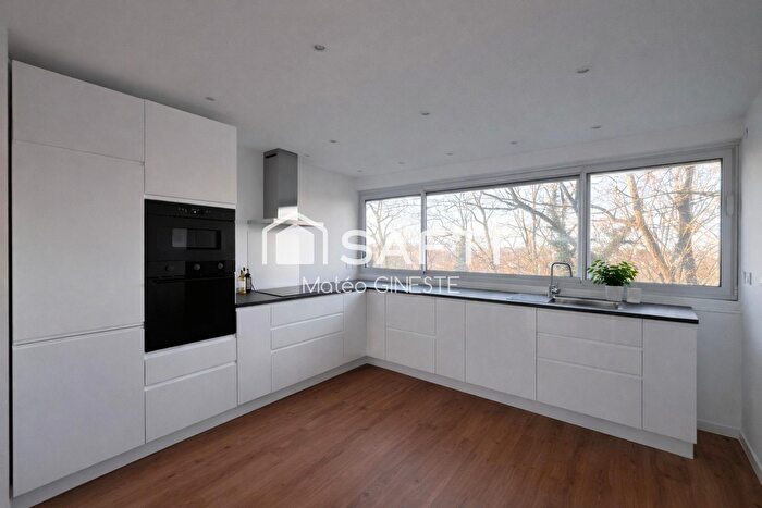 Toulouse, Ancély, Arènes romaines : Appartement 5 pièces à vendre