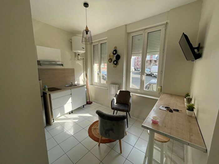 Appartement 2 pièces à Centre Ville, Saint-Quentin, à louer