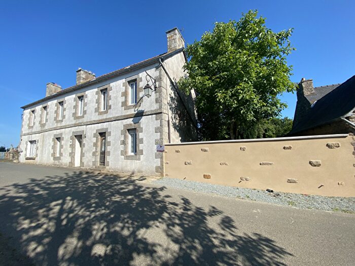 Maison à vendre - Plouëc-du-Trieux - 6 pièces - 4 chambres
