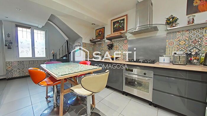 Maison à vendre - Saint-Cyprien, Village, Zone dActivité - 3 pièces - 2 chambres