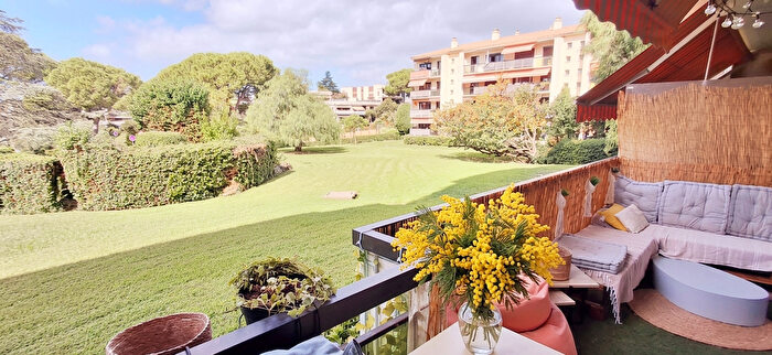 Appartement 3 pièces à Cannes, Prado, République, à vendre