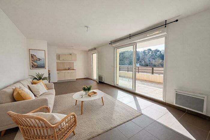 Appartement à vendre - Marseille e , Les Accates - 3 pièces - 2 chambres