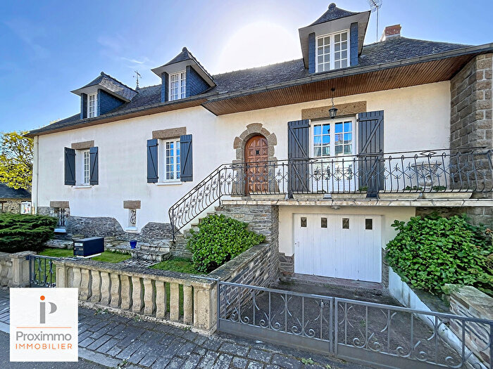 Maison à vendre - Lohéac - 7 pièces - 5 chambres