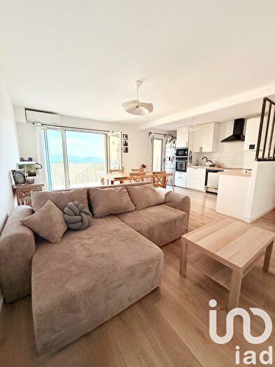 Appartement à vendre - La Ciotat, Groupède, Le Pin de la Fade, Saint-Loup - 3 pièces - 2 chambres