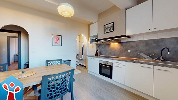 Appartement à vendre - Vias, Ville - 3 pièces - 2 chambres