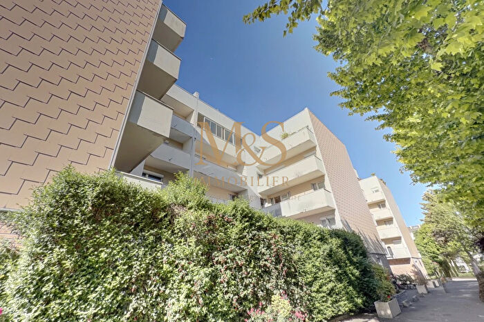 Bondy, Le Saule Blanc : Appartement 3 pièces à vendre