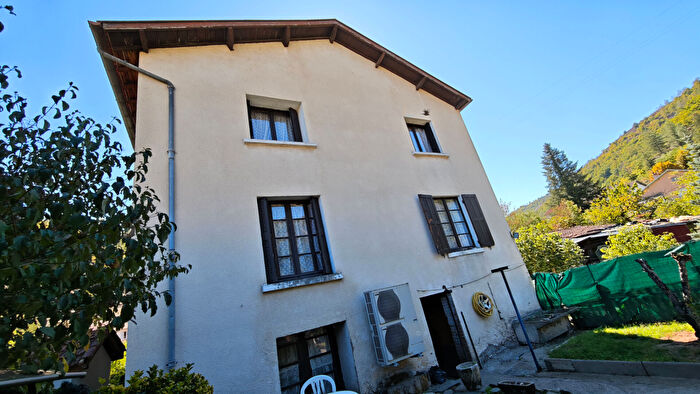 Maison 6 pièces à vendre à Viviez