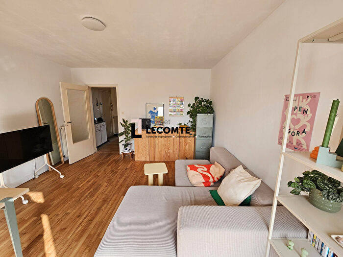 Appartement à vendre - Quartiers Ouest, Bourg lEvesque - 3 pièces - 2 chambres