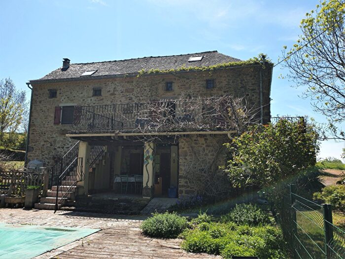 Lacapelle-Ségalar : Maison 9 pièces à vendre