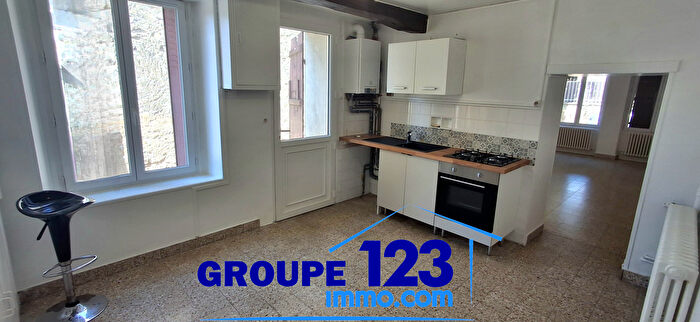 Aillant-sur-Tholon : Appartement 3 pièces à louer