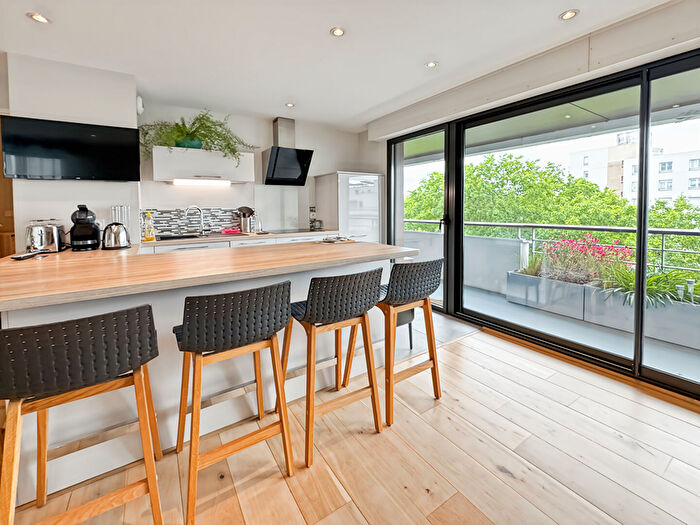 Appartement à louer - Quartiers Nord-Ouest, Saint-Martin - 2 pièces - 1 chambre