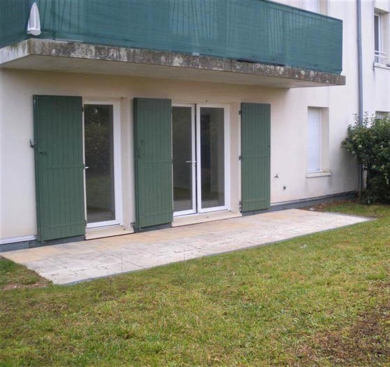 Geoffroy Martel, Saintes : Appartement 2 pièces à louer