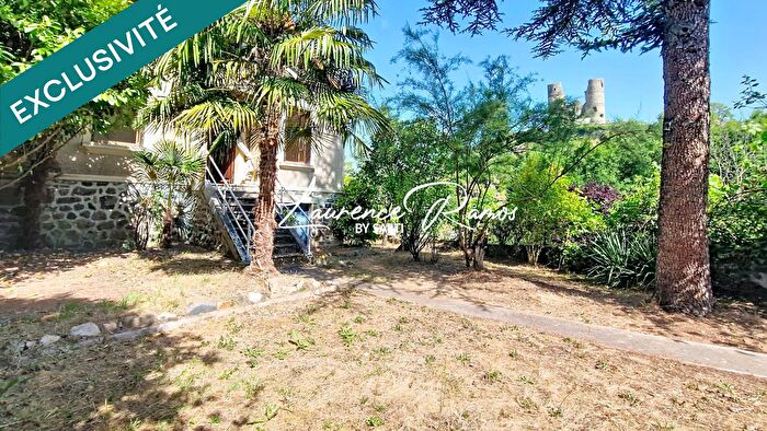 Maison 3 pièces à Domeyrat, à vendre