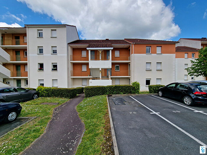 Appartement à vendre - Petit-Couronne - 2 pièces - 1 chambre