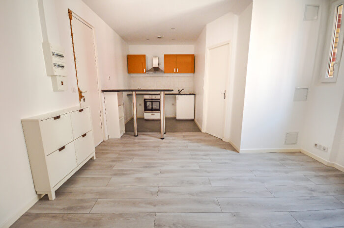 Appartement à vendre - Suresnes, Centre-ville - 1 pièce