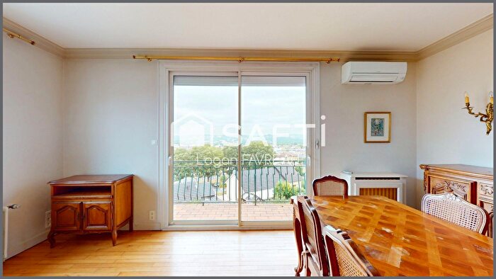 Maison 6 pièces à vendre à Brive-la-Gaillarde, Le Rocher Coupé, Breuil, Malecroix