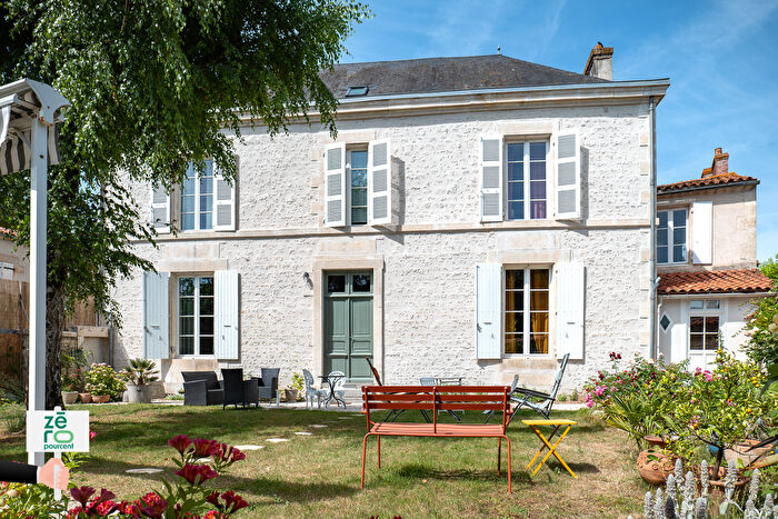 Luçon : Maison 8 pièces à vendre