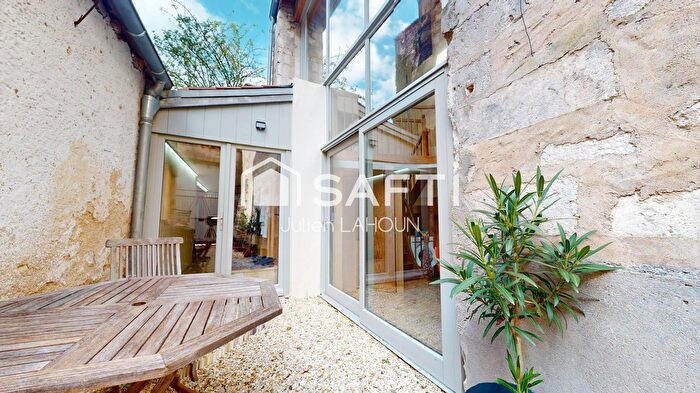 Maison à vendre - Cognac, Centre-ville, Gare - 4 pièces - 1 chambre