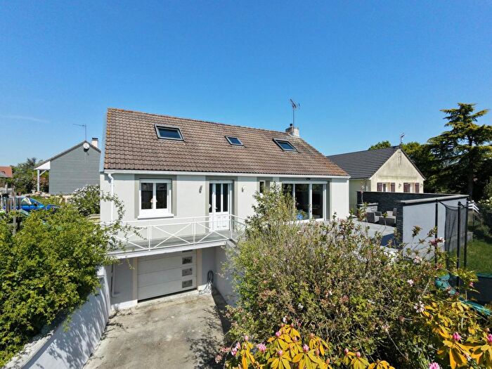 Maison à vendre - Bailleau-lévêque - 5 pièces - 4 chambres
