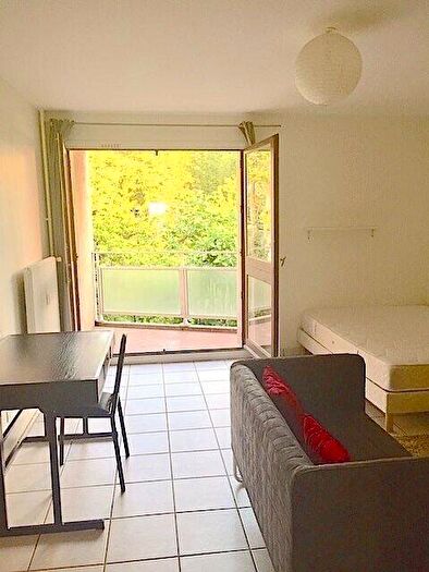 Appartement à louer - Colline des Pères-Tardy, Saint-Étienne - 1 pièce