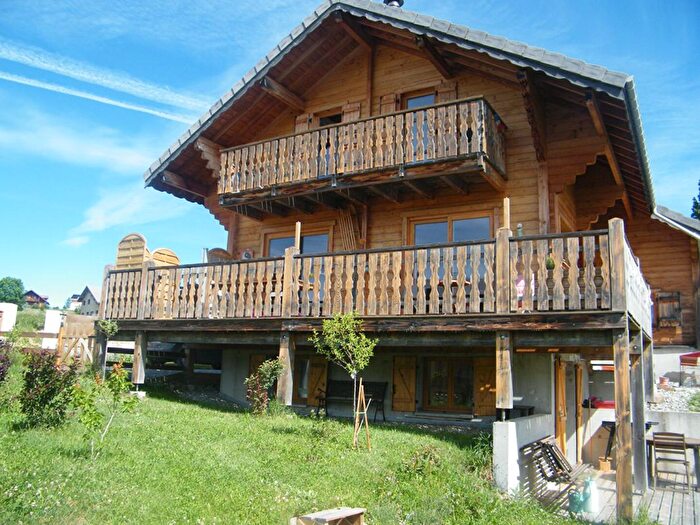 Maison 6 pièces à vendre à Ancelle