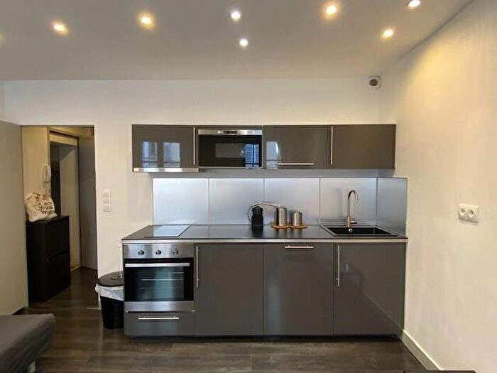 Appartement à louer - Centre Ville, Aix-en-Provence - 1 pièce