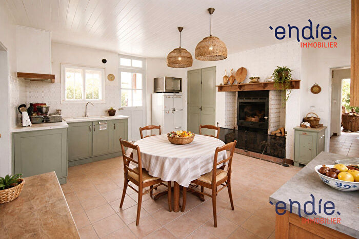 Thérines - Maison 6 pièces à vendre
