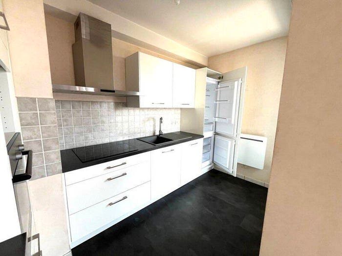 Centre-Halles Carnot, Limoges : Appartement 3 pièces à louer
