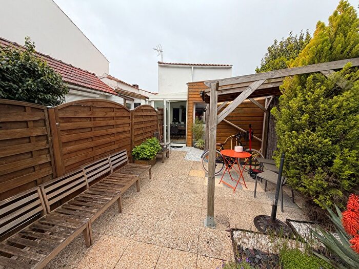 Noirmoutier-en-lîle, Centre-ville, Cinq Chemins : Maison 3 pièces à vendre