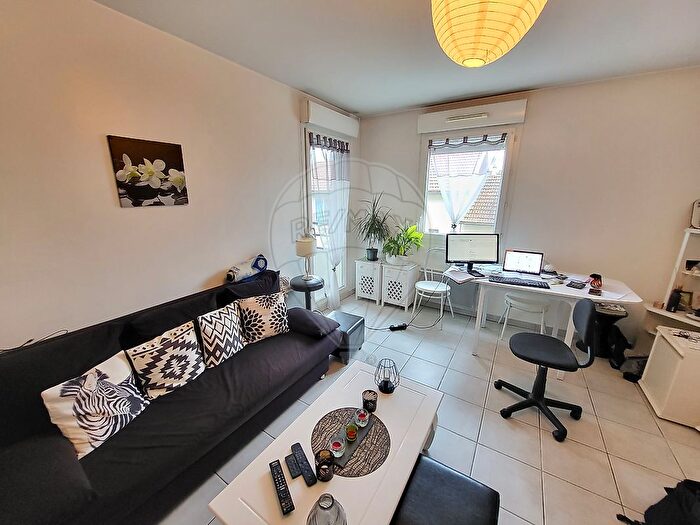 Appartement à vendre - Villefranche-sur-Saône, Centre-ville - 2 pièces - 1 chambre