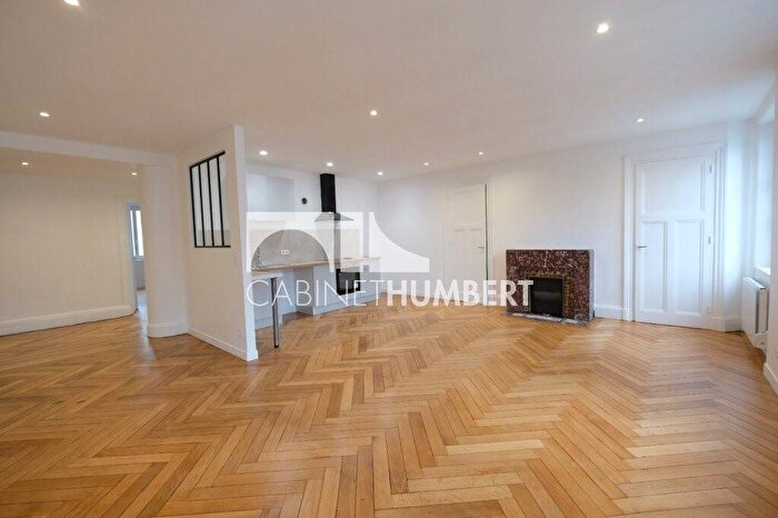 Appartement 4 pièces à louer à Hyper Centre-Vieille Ville, Saint-Étienne