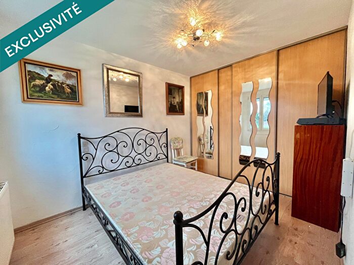 Appartement à vendre - Creutzwald, Centre-ville, Houvergaerten - 2 pièces - 1 chambre