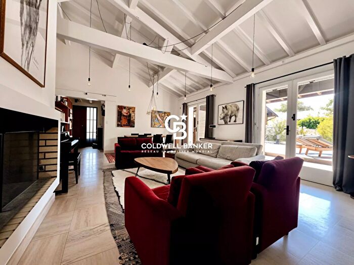 Maison à vendre - Andernos-les-Bains, Heyre - 6 pièces - 5 chambres