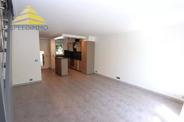 Appartement 3 pièces à louer à Mandres-les-Roses