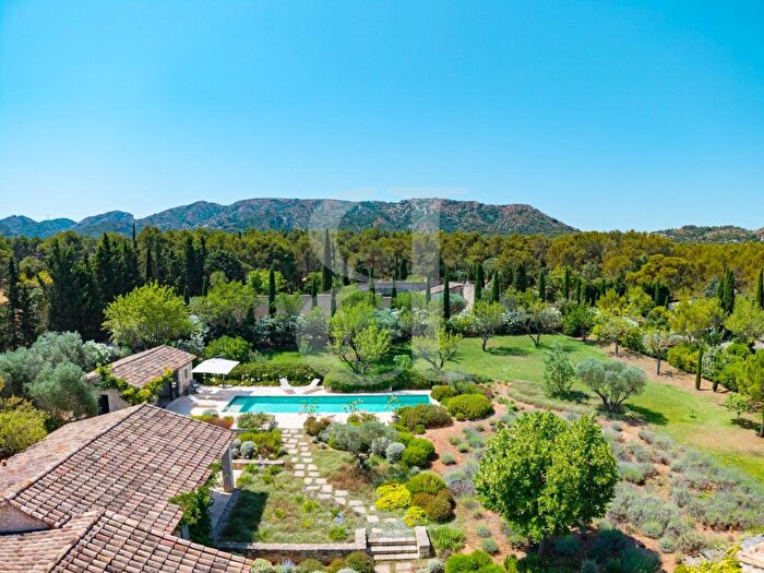 Maison à vendre - Eygalières - 9 pièces - 6 chambres