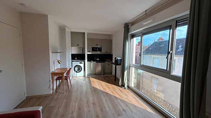 Appartement 1 pièce à Nevers, Centre-ville, à louer