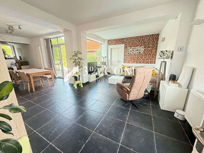 Maison 8 pièces à Thumeries, à vendre