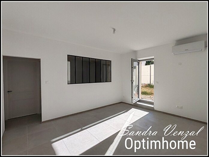 Appartement à vendre - Volonne - 3 pièces - 2 chambres