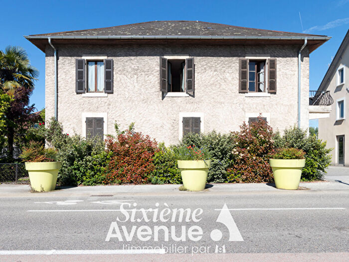 Maison 10 pièces à vendre - Pringy
